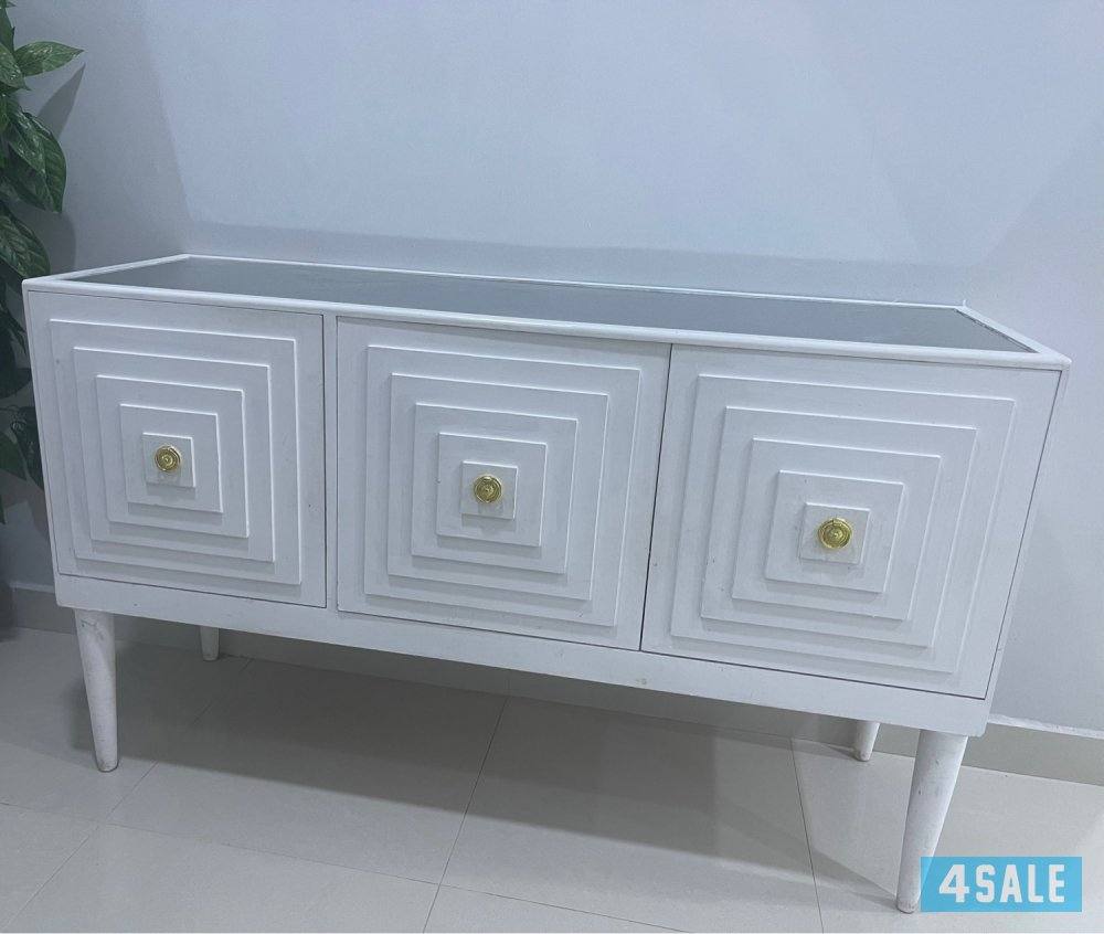 Buy tables in Kuwait on 4Sale. (page: 1)