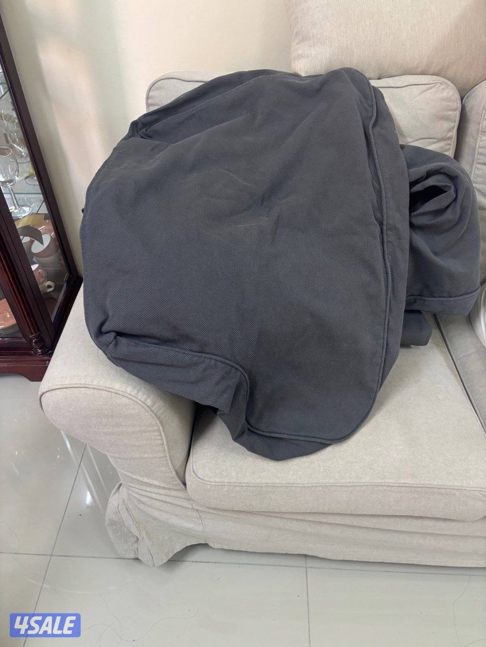 2 big Sofa with extra grey covers, No:19677043