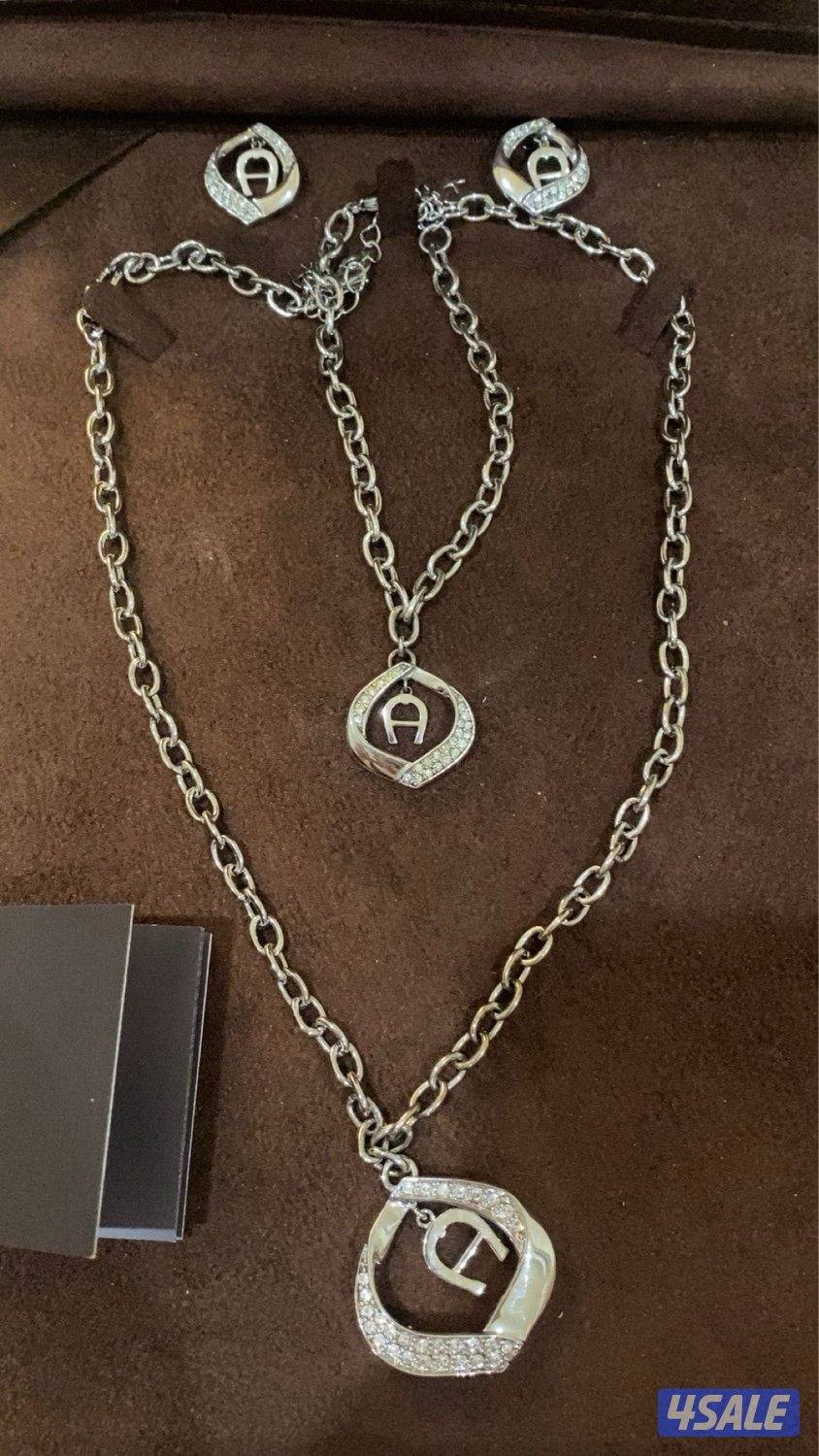 طقم ايغنر مع الشهادة Authentic Aigner jewelry set (with cert, No: