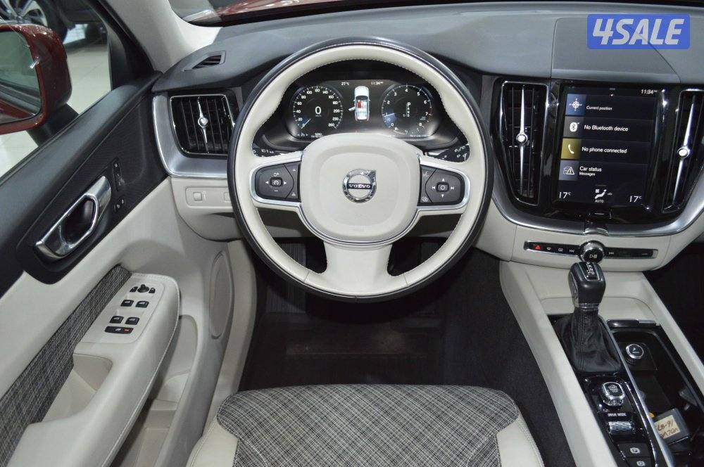 2018 Volvo XC60 T5 AWD, No:20010014