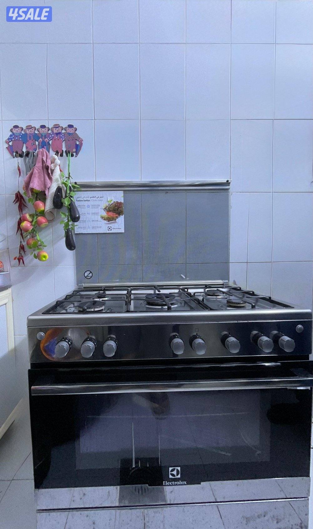 Used Electrolux 5 Burners Gas Cooker For Sale، رقم:20400402